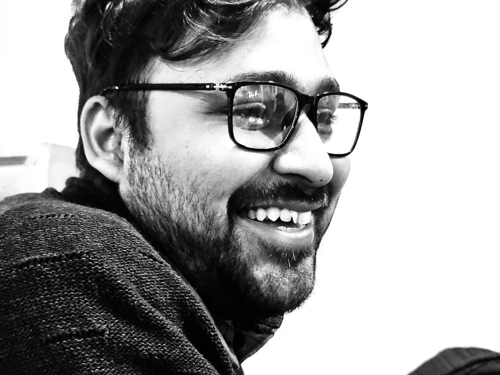 अच्छा साहित्य अपने समय की सबसे तीक्ष्ण विवेचना होता है